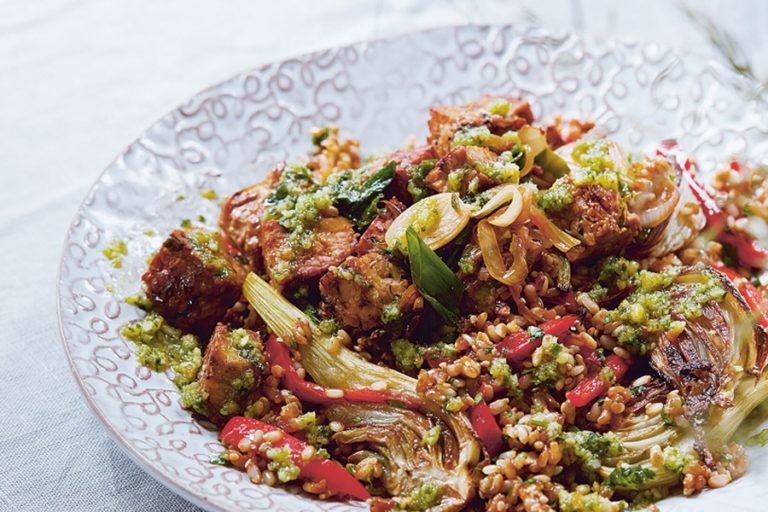 Sesame, Cilantro & Roasted Fennel Rice Bowl - VEGWORLD Magazine