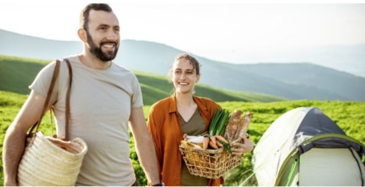 Emergency Eating Tips for Traveling Vegans - VEGWORLD Magazine