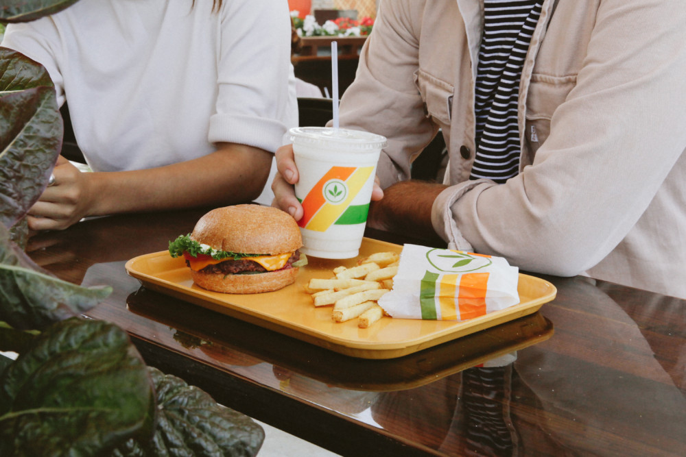 PLANT-BASED FAST FOOD CHAIN COMPLETES $7.5MM SERIES A RAISE - VEGWORLD ...