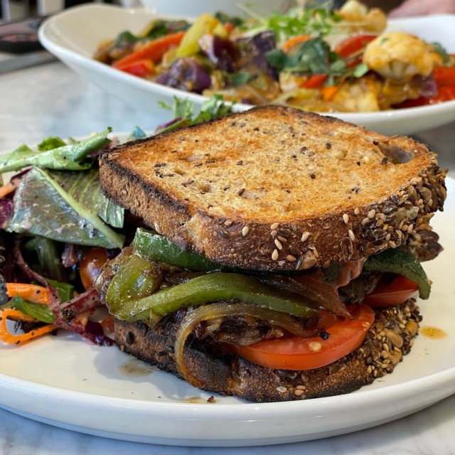 Spring Café Aspen Cafe Brings Colorful Plant Based Eats to NYC ...