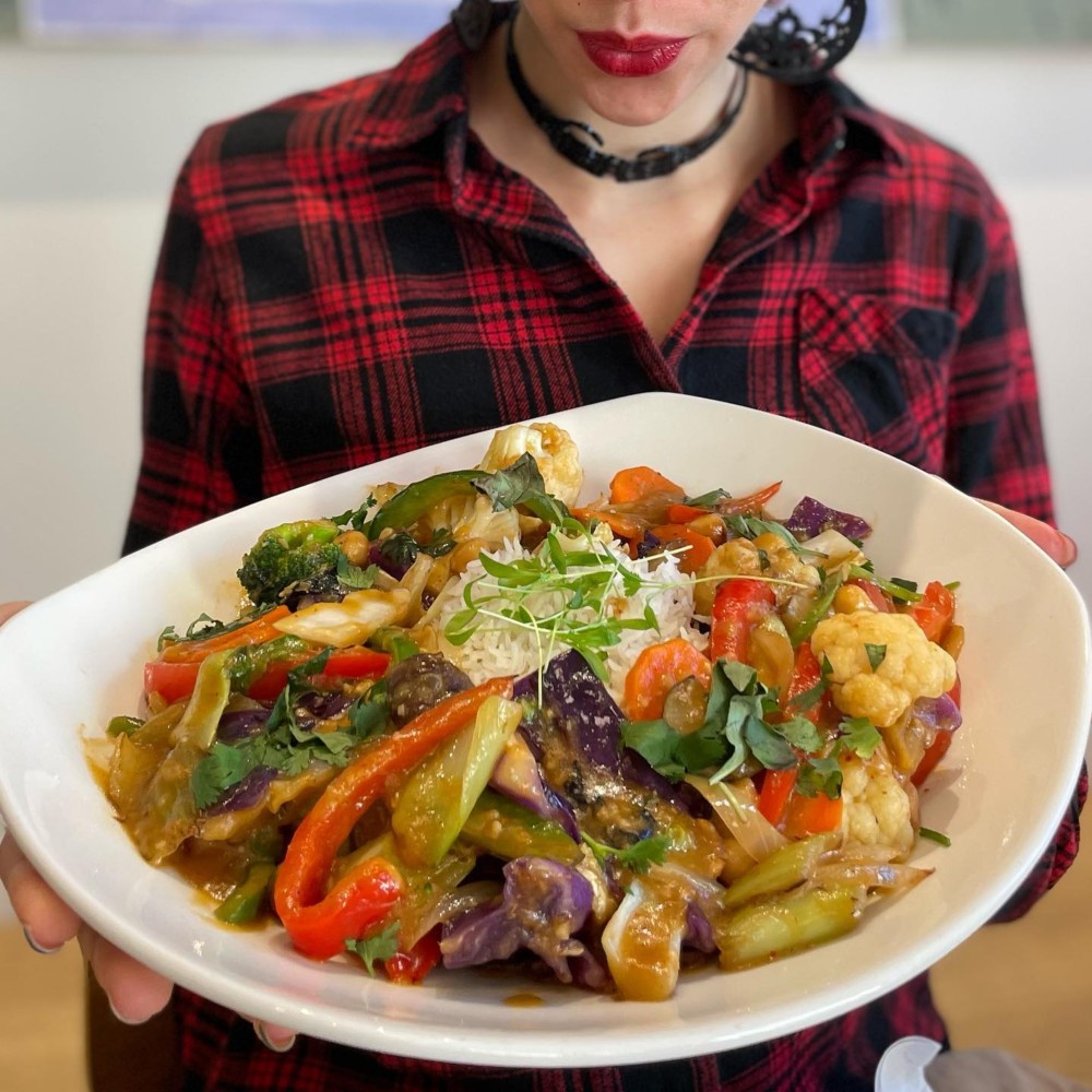 Spring Café Aspen Cafe Brings Colorful Plant Based Eats to NYC ...