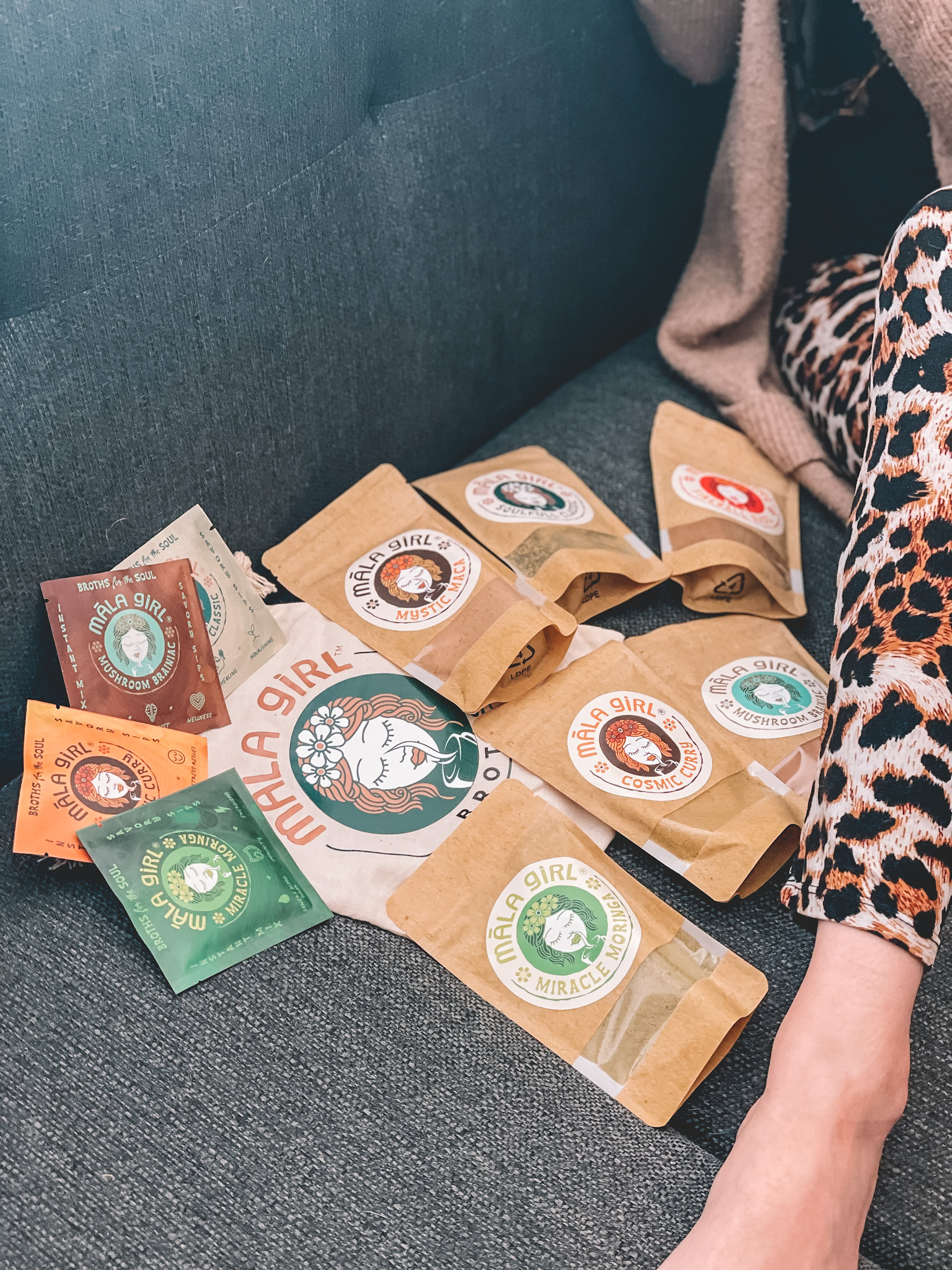 Join the “UnDiet” Culture of Warming Māla Broths - VEGWORLD Magazine