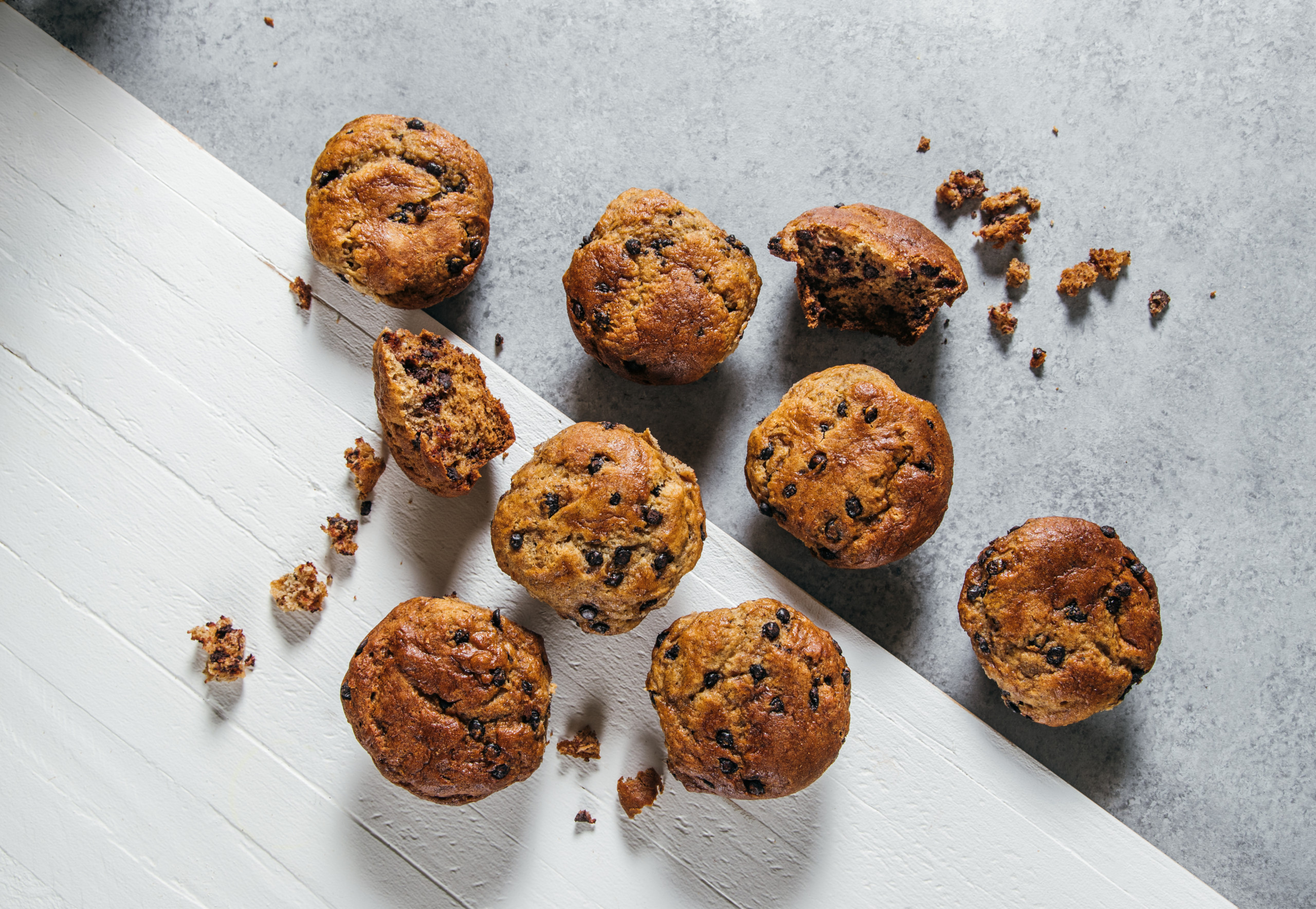 BANANA CHOCOLATE CHIP MUFFINS - VEGWORLD Magazine