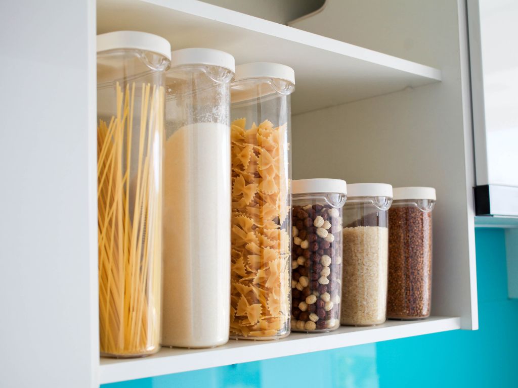 Best Ways To Stop Your Food From Spoiling - VEGWORLD Magazine