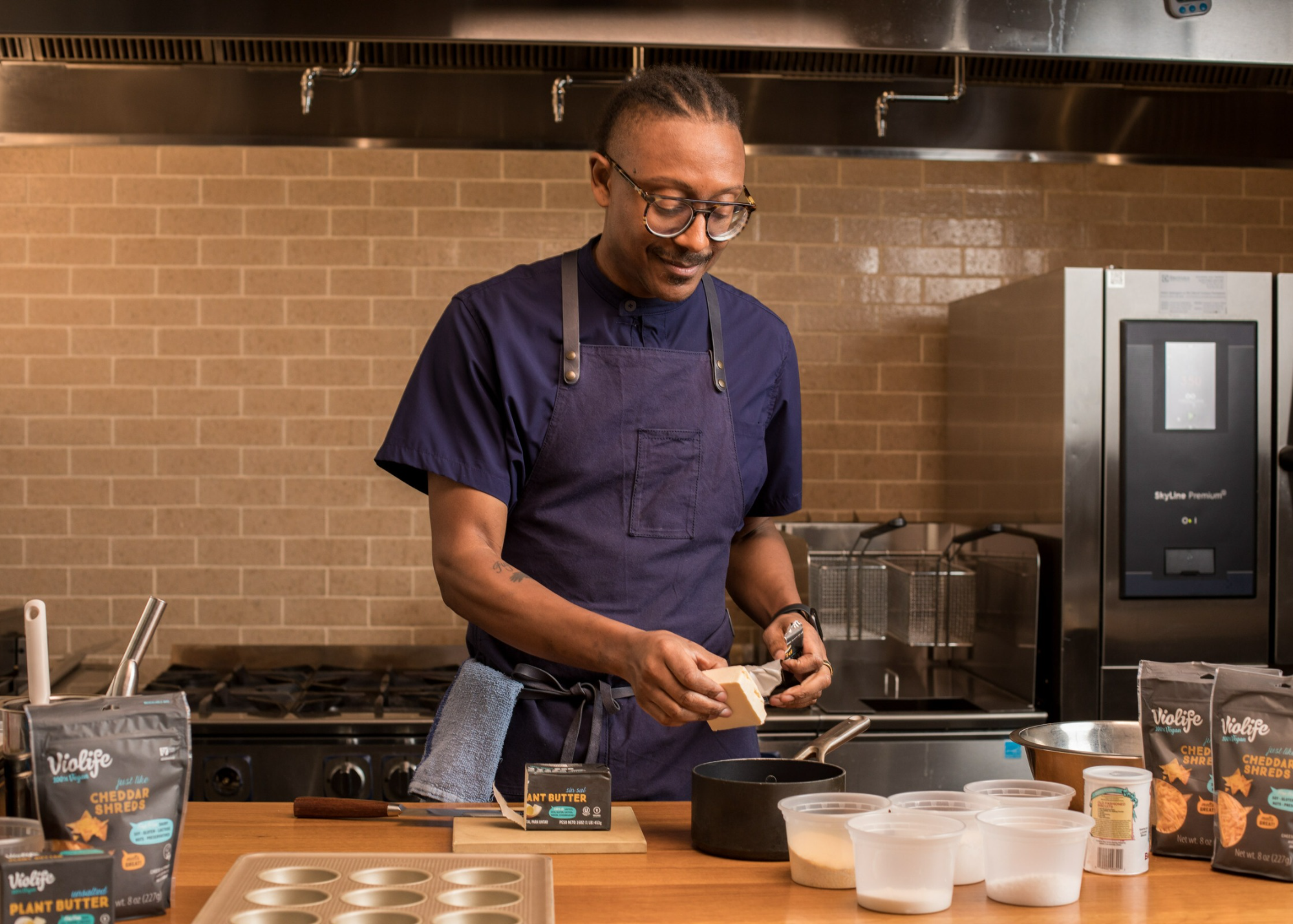 Violife® Teams with Celebrated Chefs - VEGWORLD Magazine