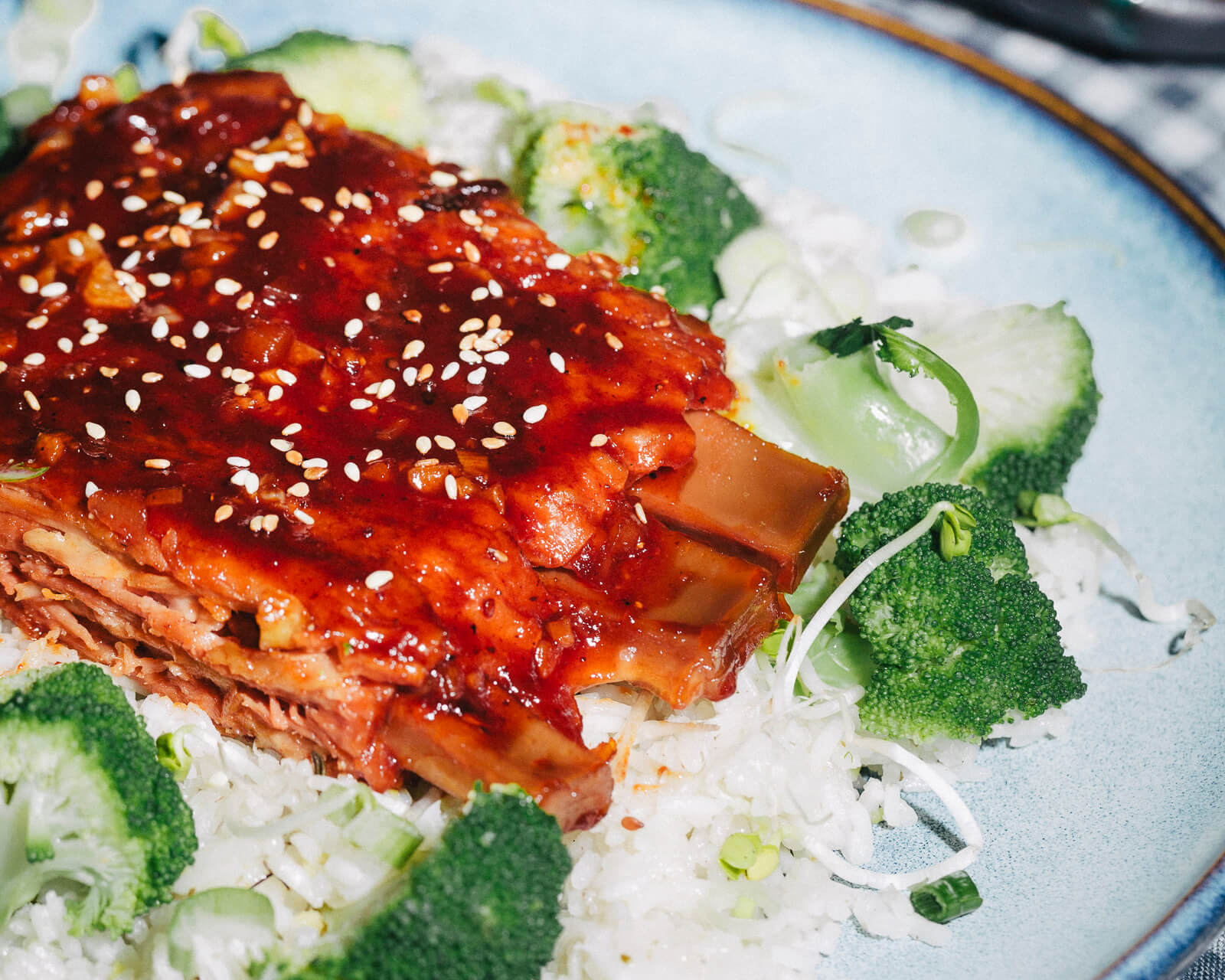 Juicy Marbles launches “Baby Ribs” featuring realistic, succulent vegan ...